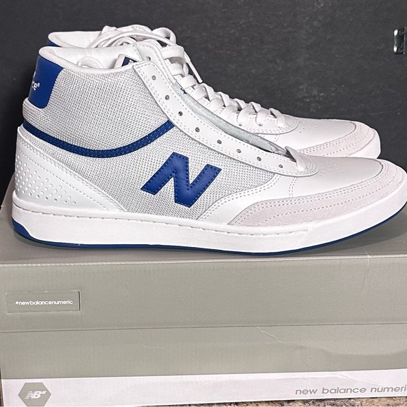 New Balance | Shoes | New Balance 44 Mens White And Blue Hightop ...